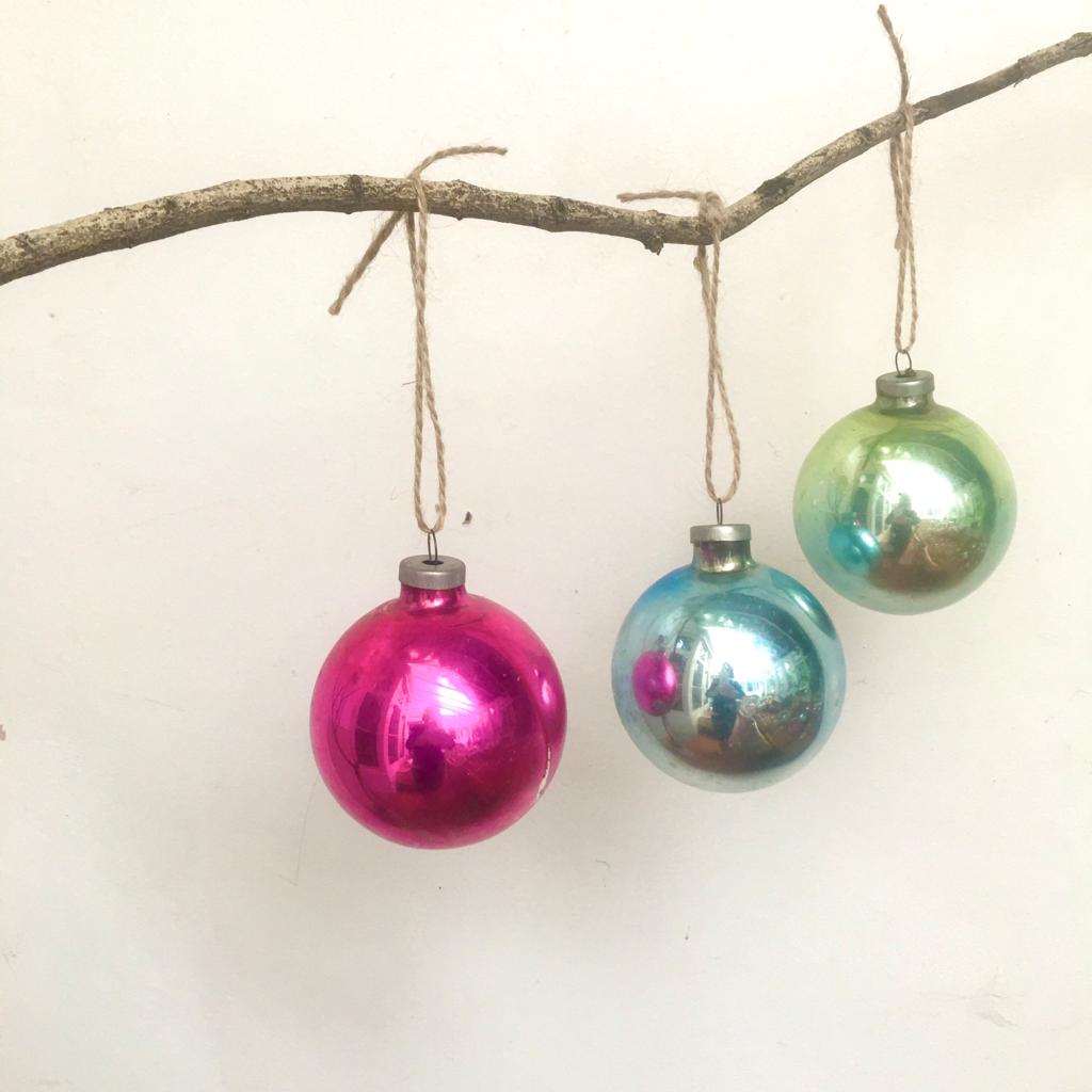 3 vintage Coloured Christmas bauble Tree decorations - rediscova